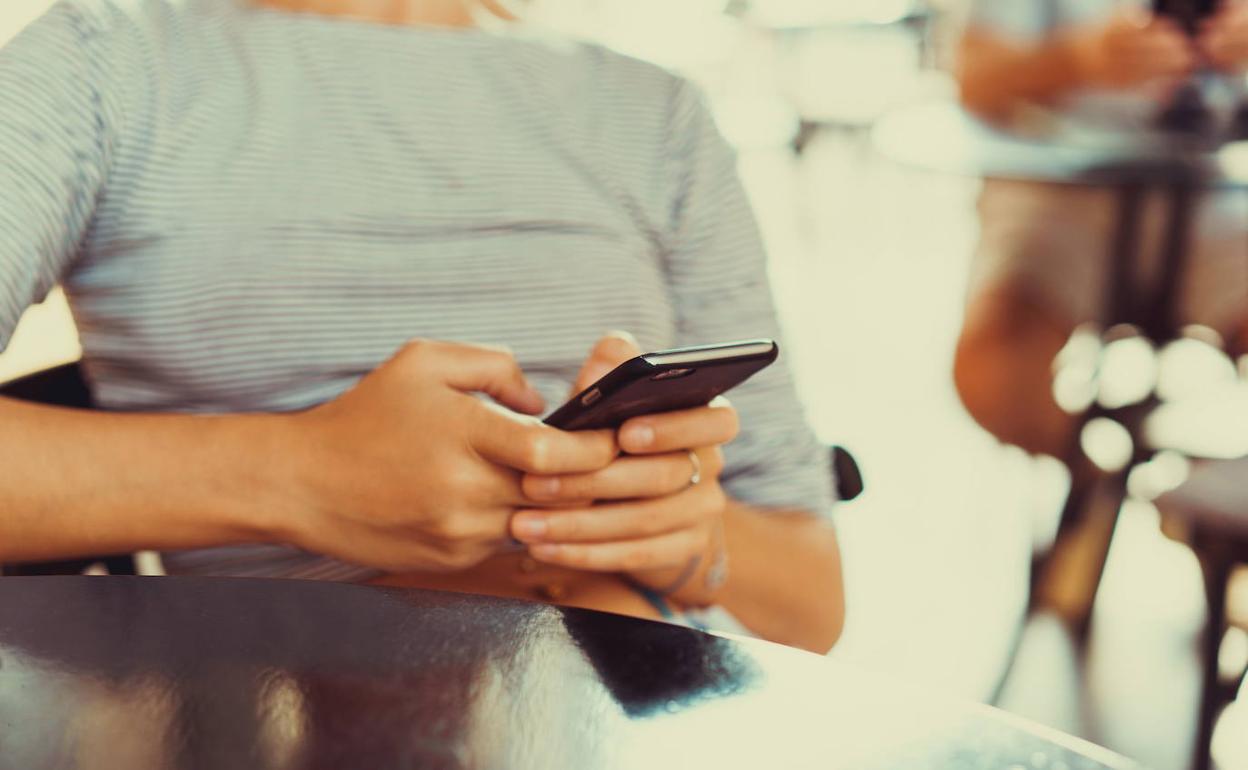 Cuidado si recibes este SMS de Correos: la Guardia Civil alerta de que es una estafa | La Verdad